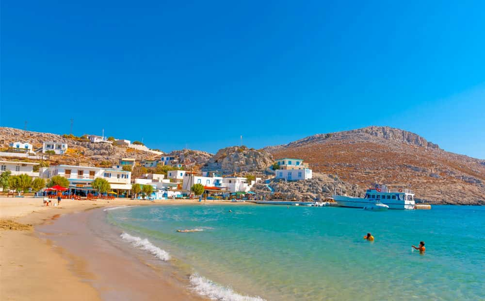 ΕΝΟΙΚΙΑΖΕΤΑΙ ή ΠΩΛΕΙΤΑΙ – Εστιατόριο με Ενοικιαζόμενα Δωμάτια στην ...
